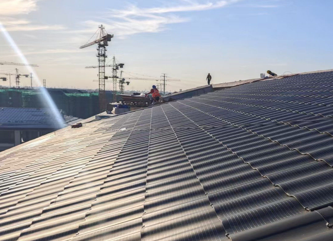 External Dimensions 723*500*41mm 40W BIPV Solar Panel With Front Glass 5mm Glass Backsheet